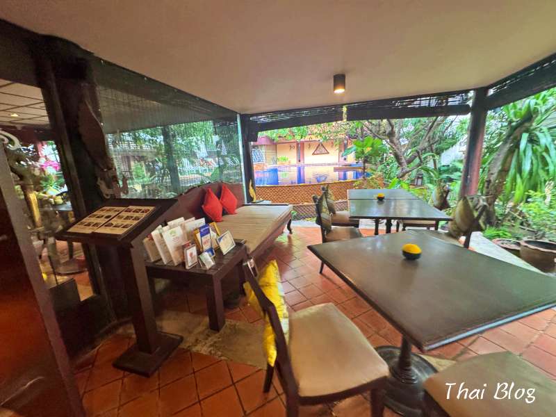 バンコク・シーロムの隠れ家で味わう、本物のタイ料理「Ruen Urai (ルアンウライ)」 - Thai Blog